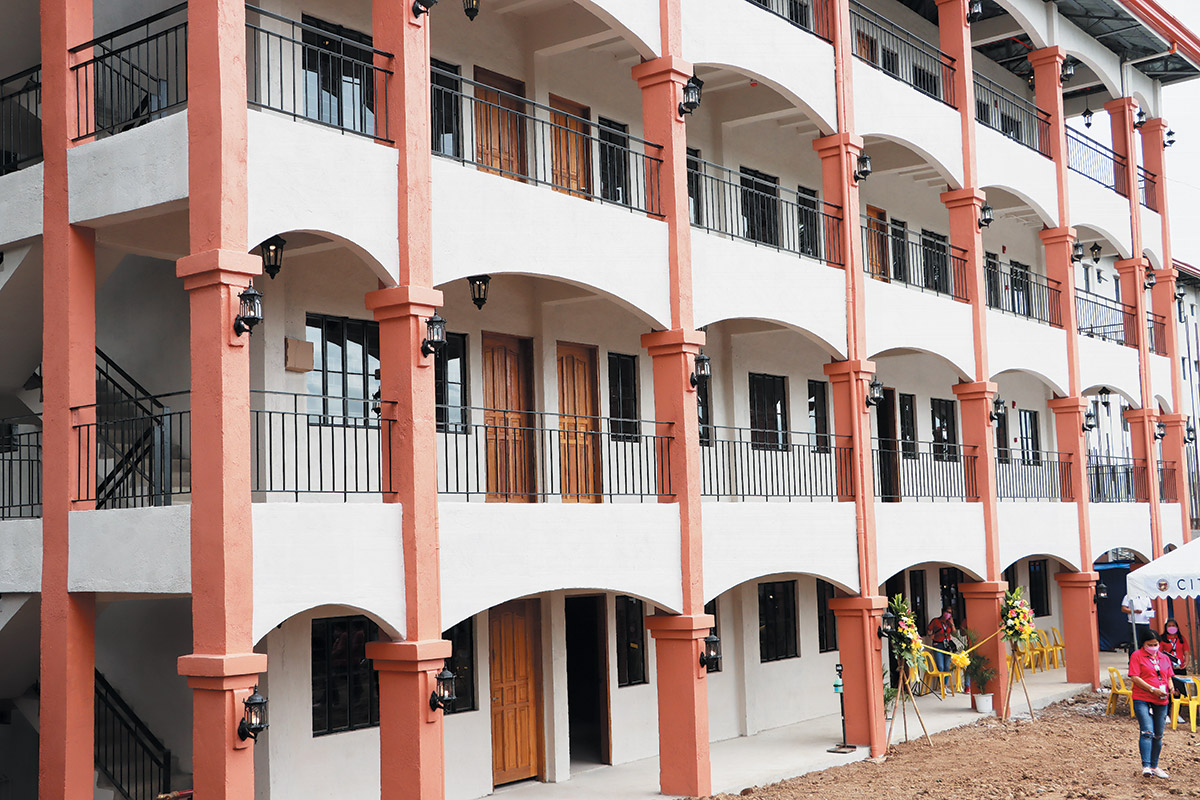 In quality and quantity, DHSUD delivers Duterte housing legacy ...